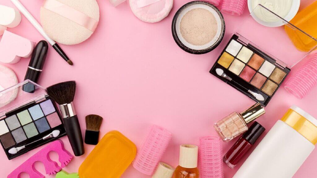 Kenali 5 Jenis Makeup Look yang Cocok untuk Kulit Sawo Matang ...